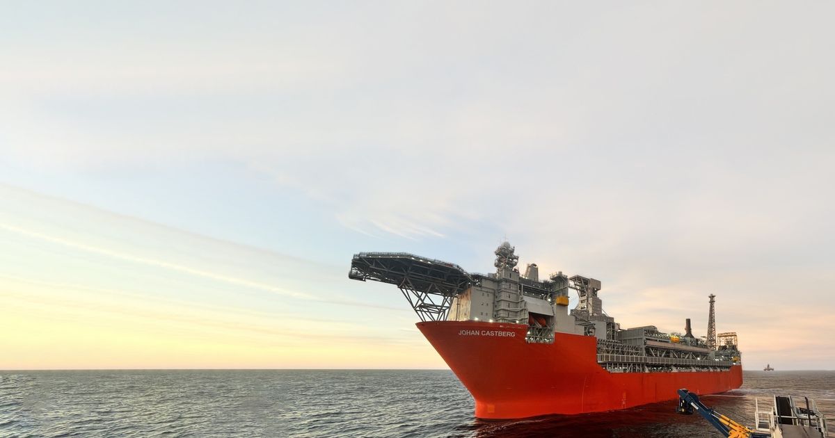 Itszoeee carter english is above standard plus she provides