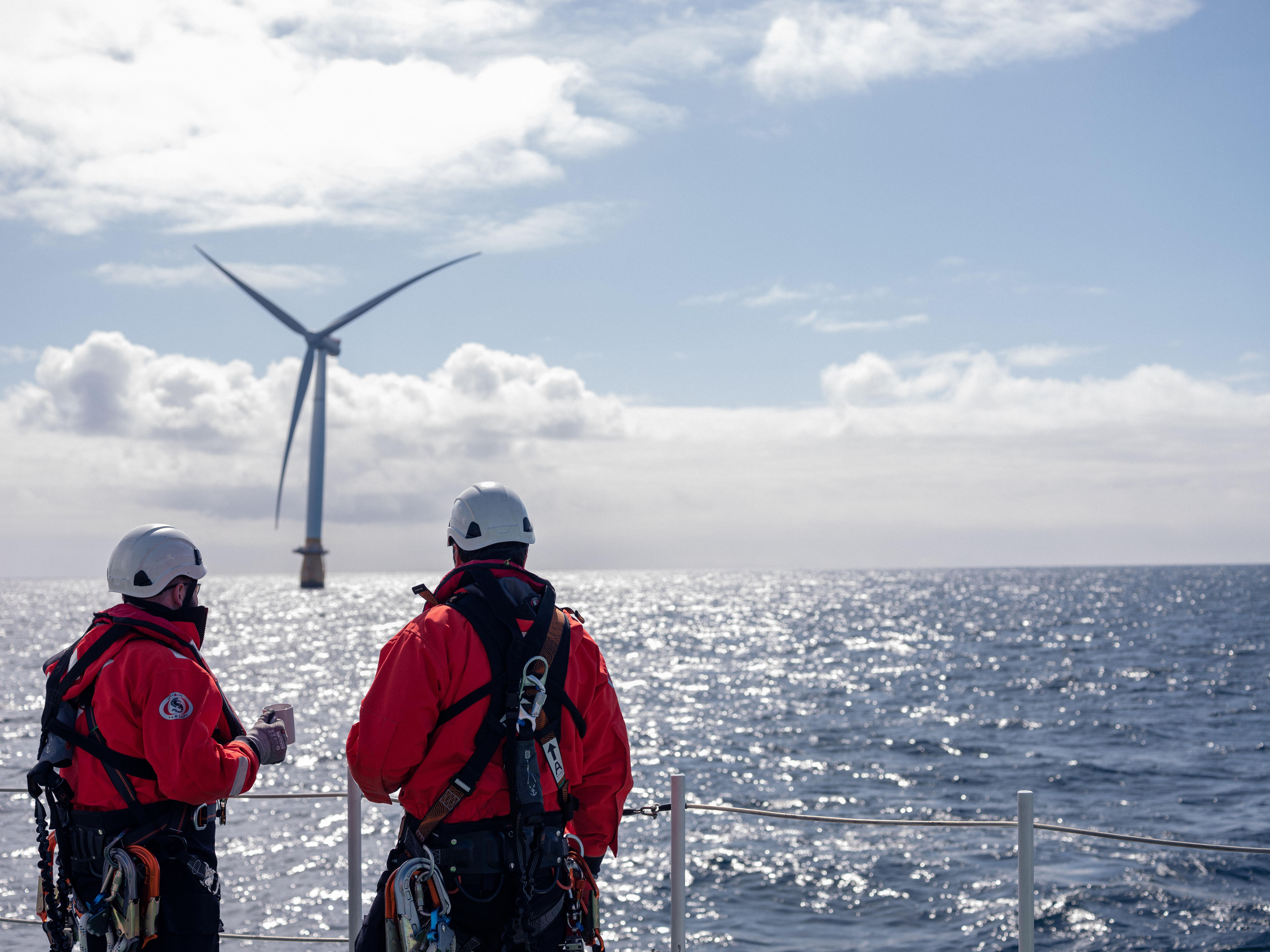 Equinor marks 5 years of operations at world’s first floating wind farm ...